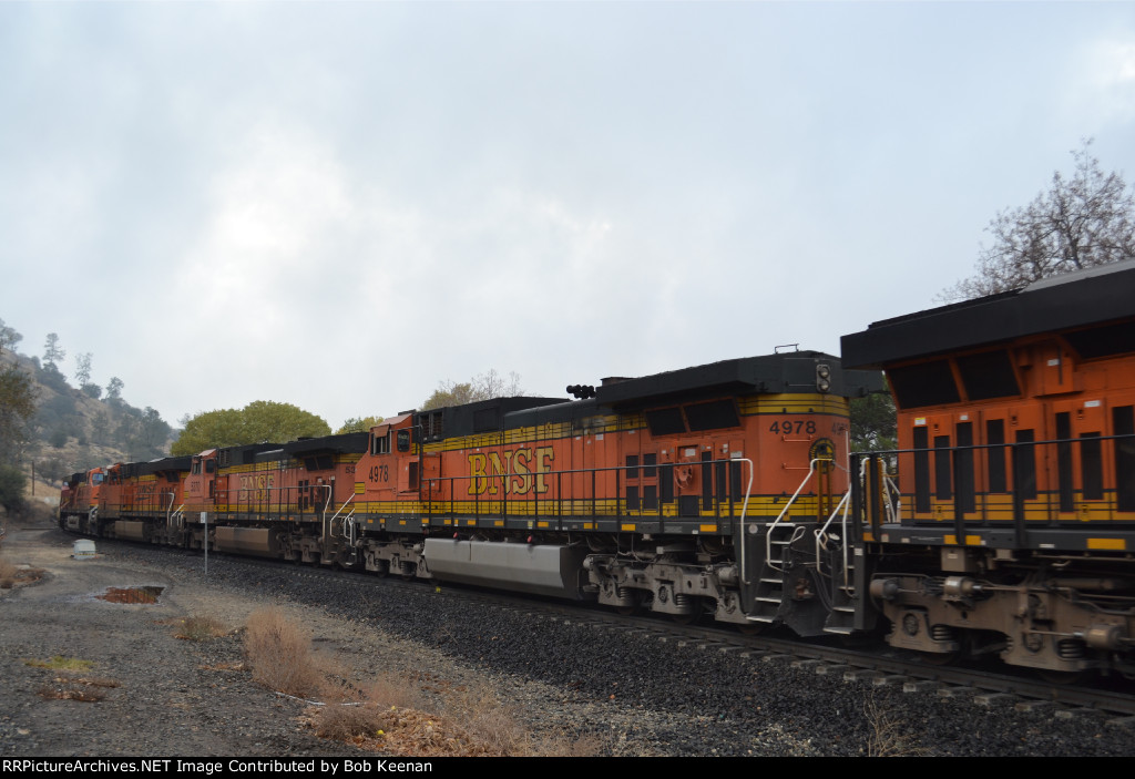 BNSF 4978