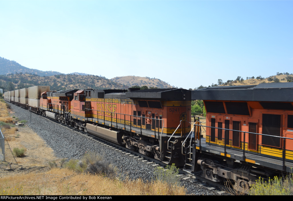 BNSF 5241