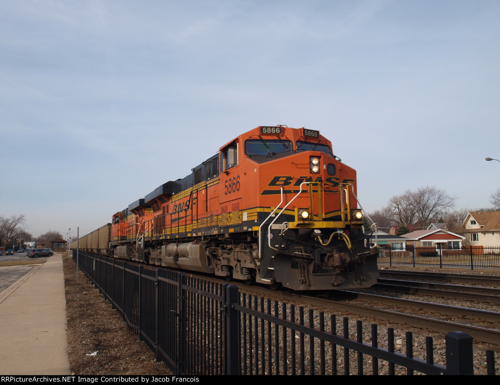 BNSF 5866