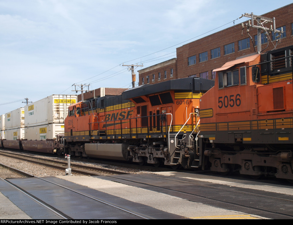 BNSF 6016