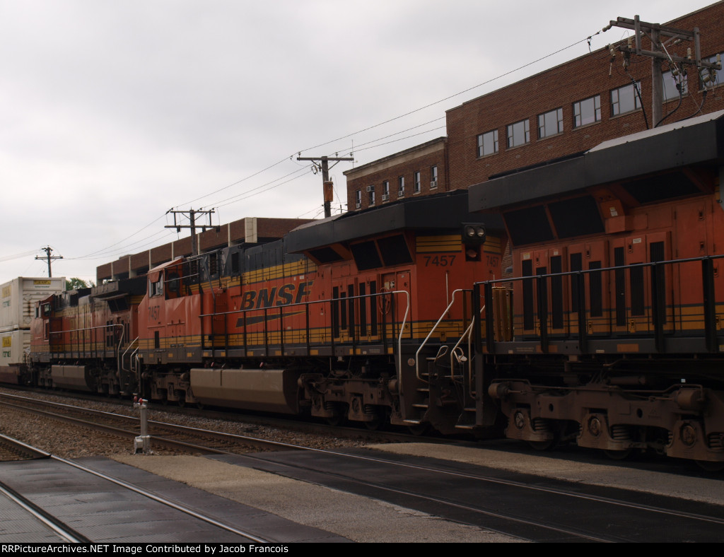 BNSF 7457