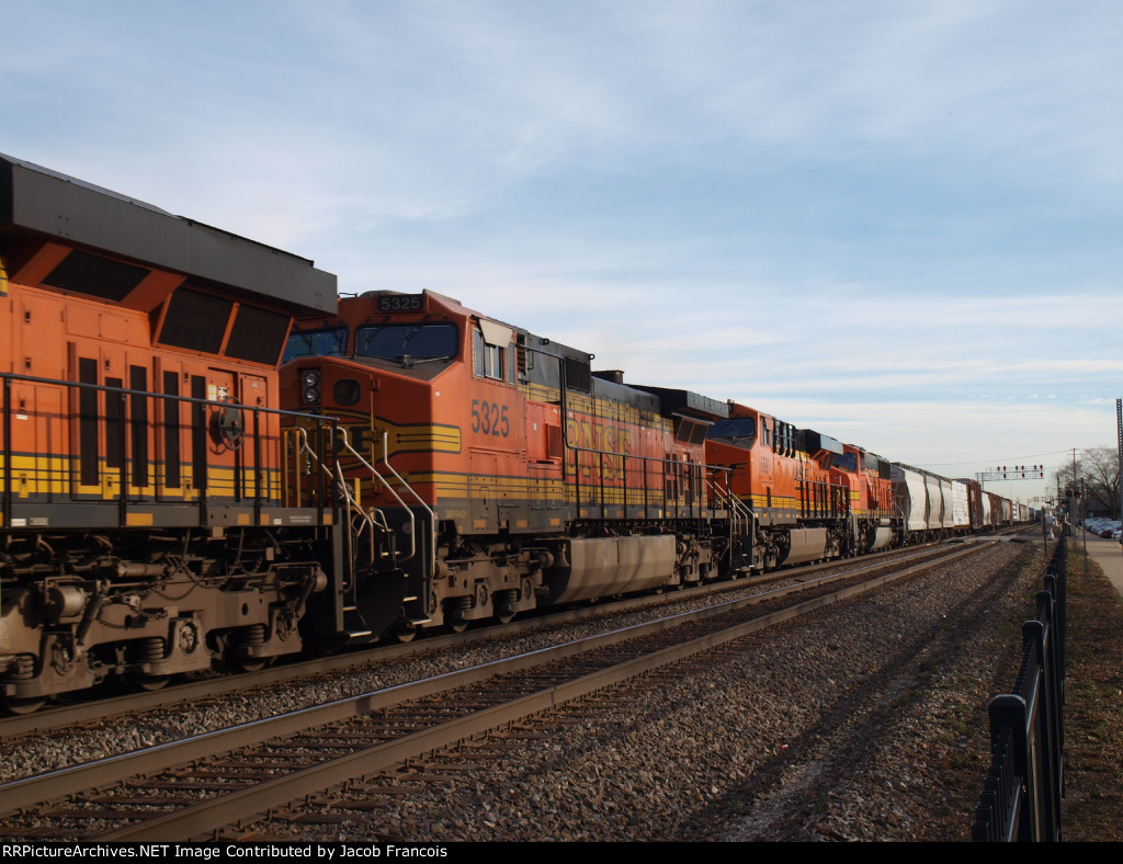 BNSF 5325