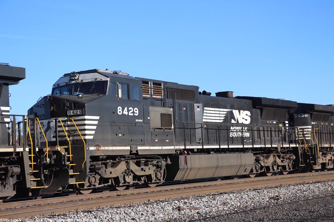 NS 8429