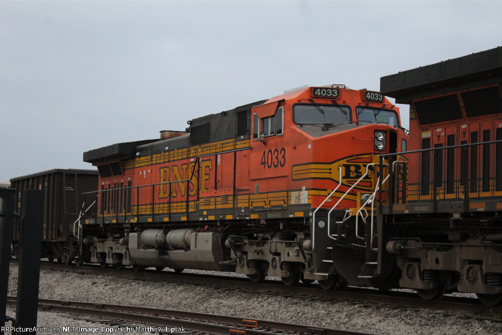 BNSF 4033