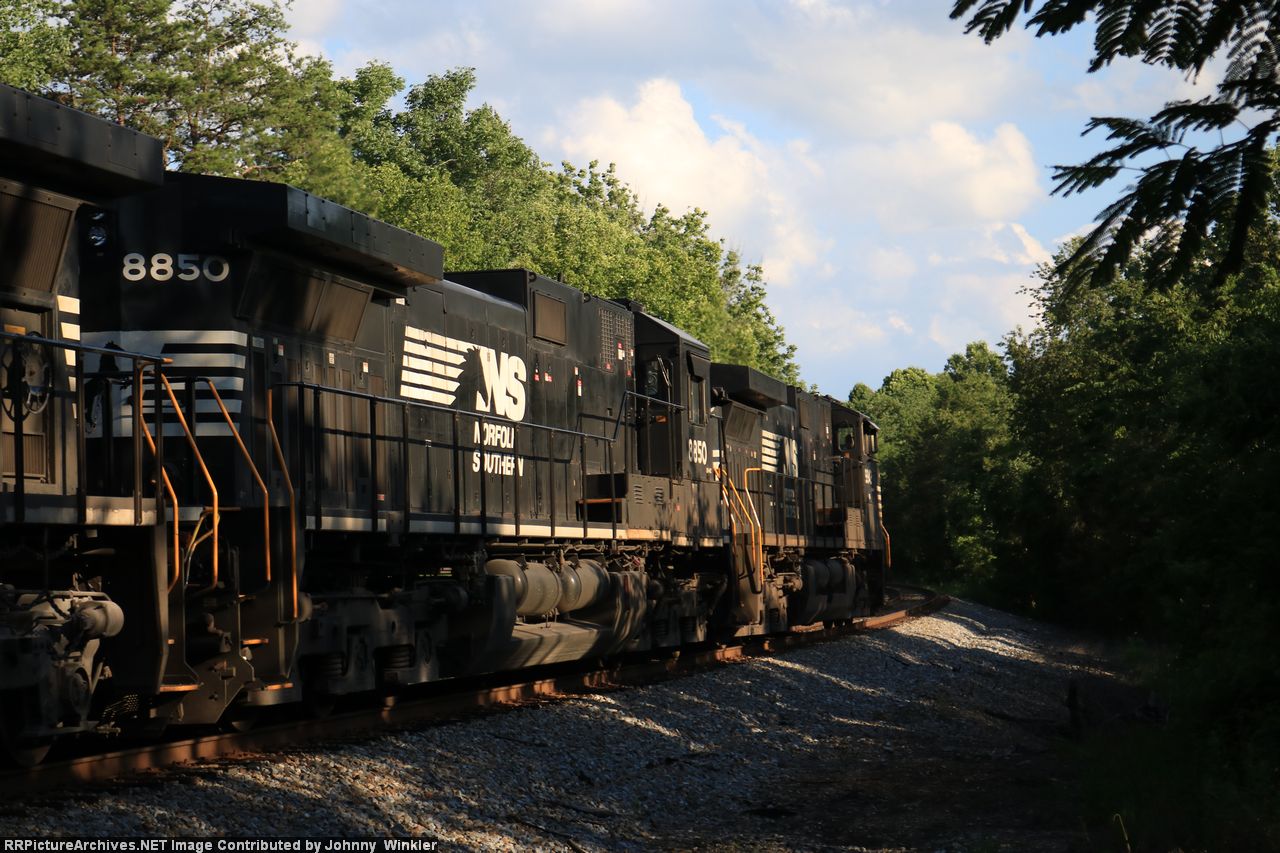 NS 8850 on 744