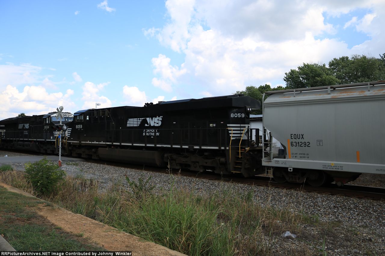 NS 8059 on NS 16t