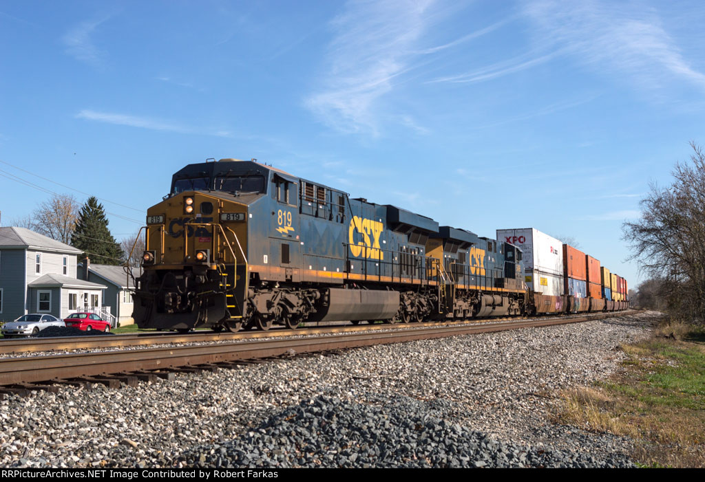 CSX 819