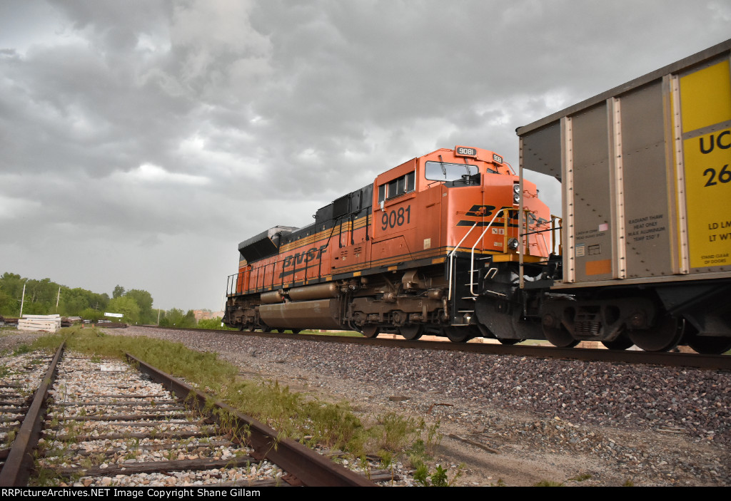 BNSF 9081