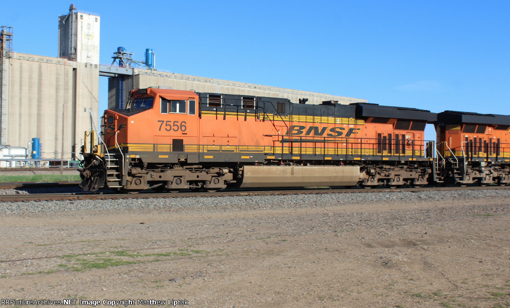 BNSF 7556