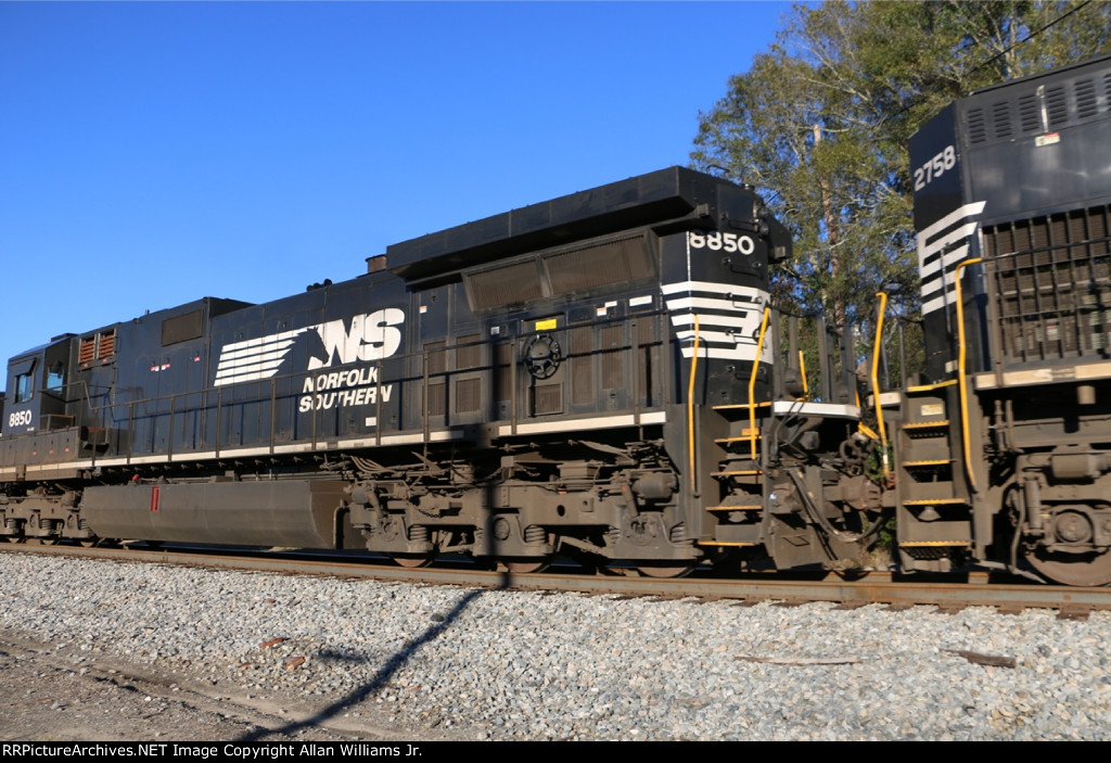 NS 8850