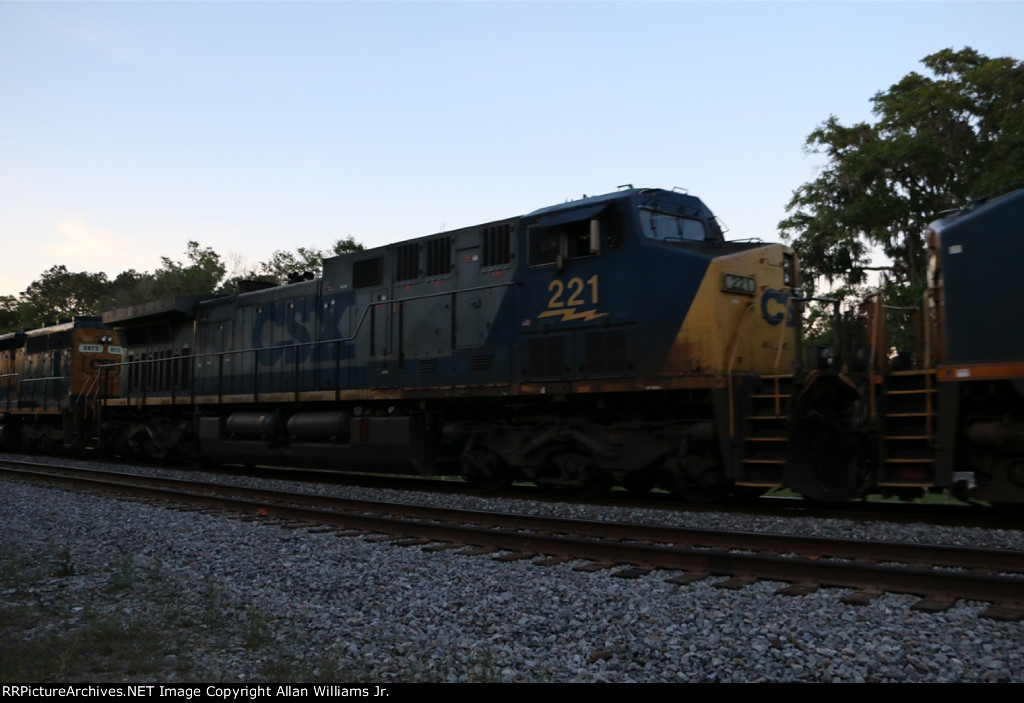 CSX 221