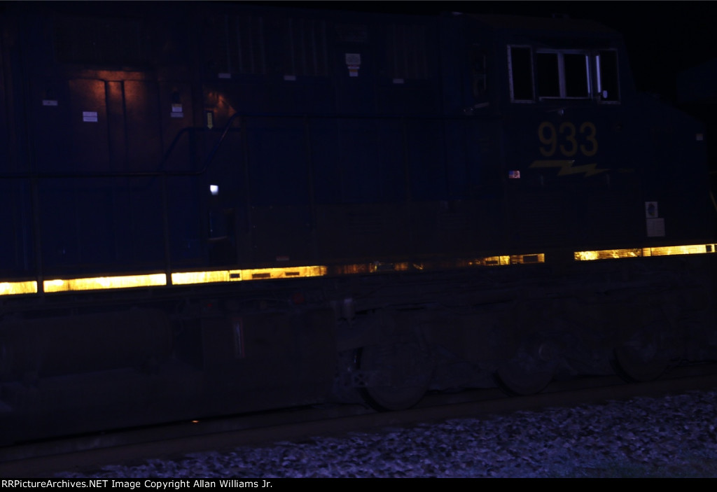 CSX 933