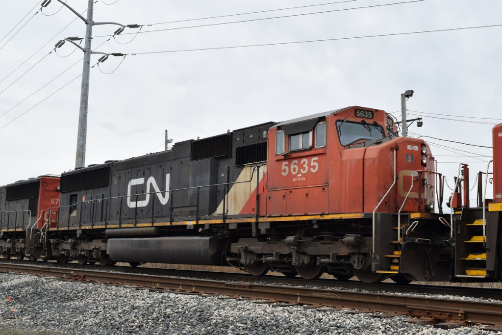 CN 5635
