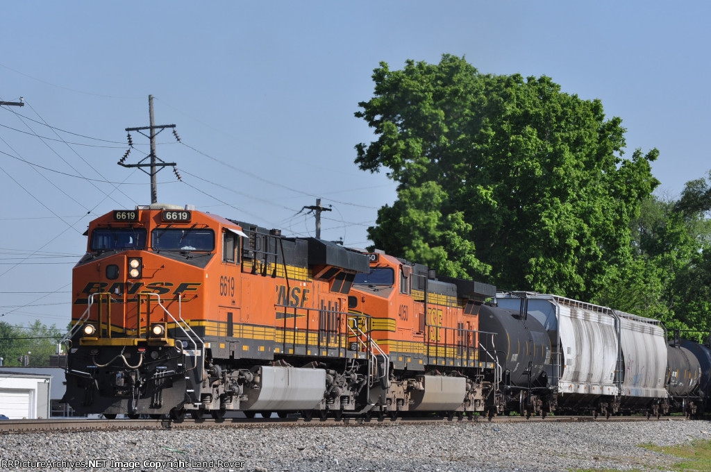 BNSF 6619 On CSX Q 501 Eastbound Elephant Style