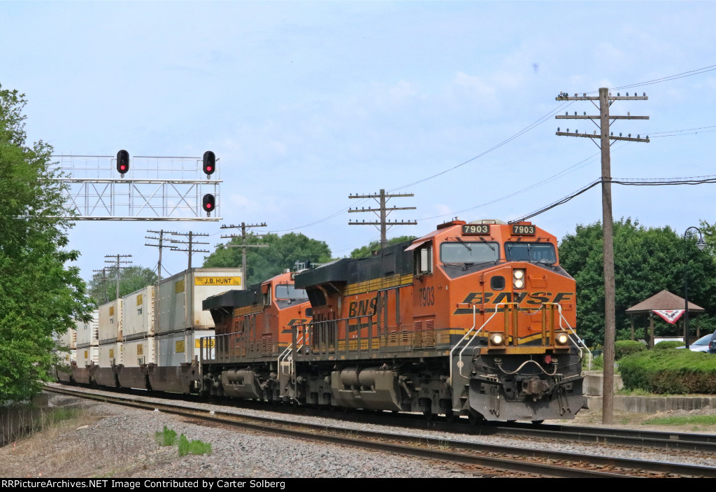 BNSF 7903