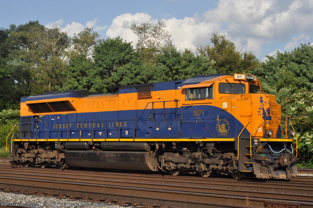 NS / CNJ 1071 At Sharon Yard