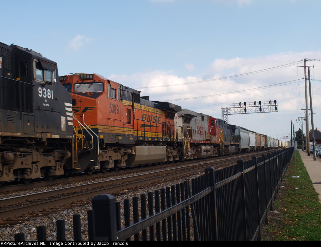 BNSF 5389