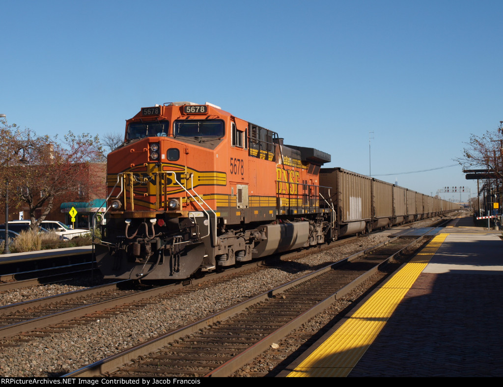 BNSF 5678