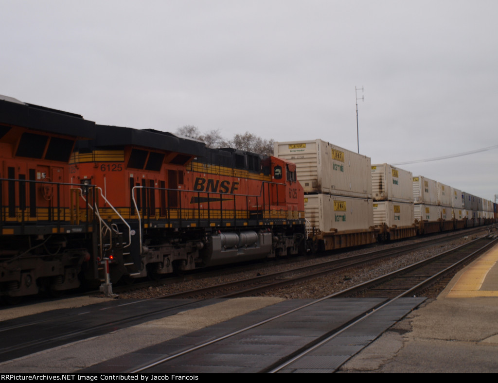 BNSF 6125