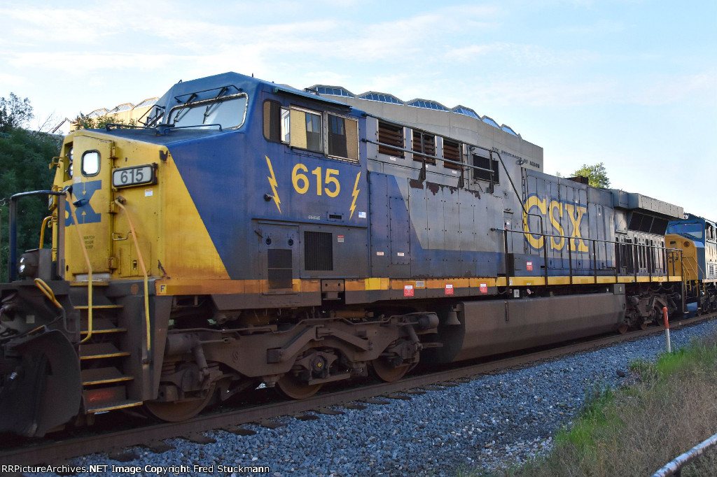 CSX 615 was shot a hair too soon.