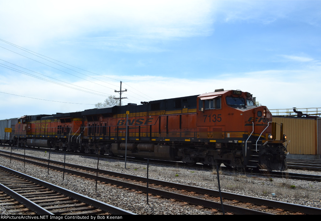 BNSF 7135