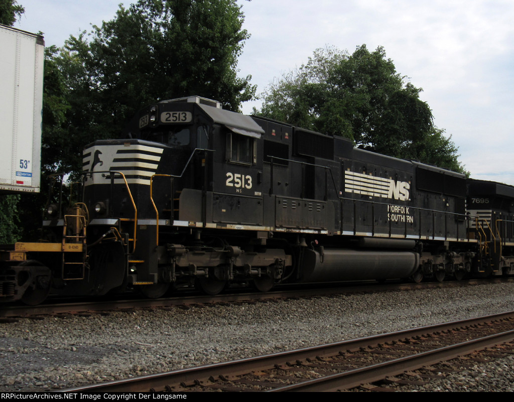 NS 2513