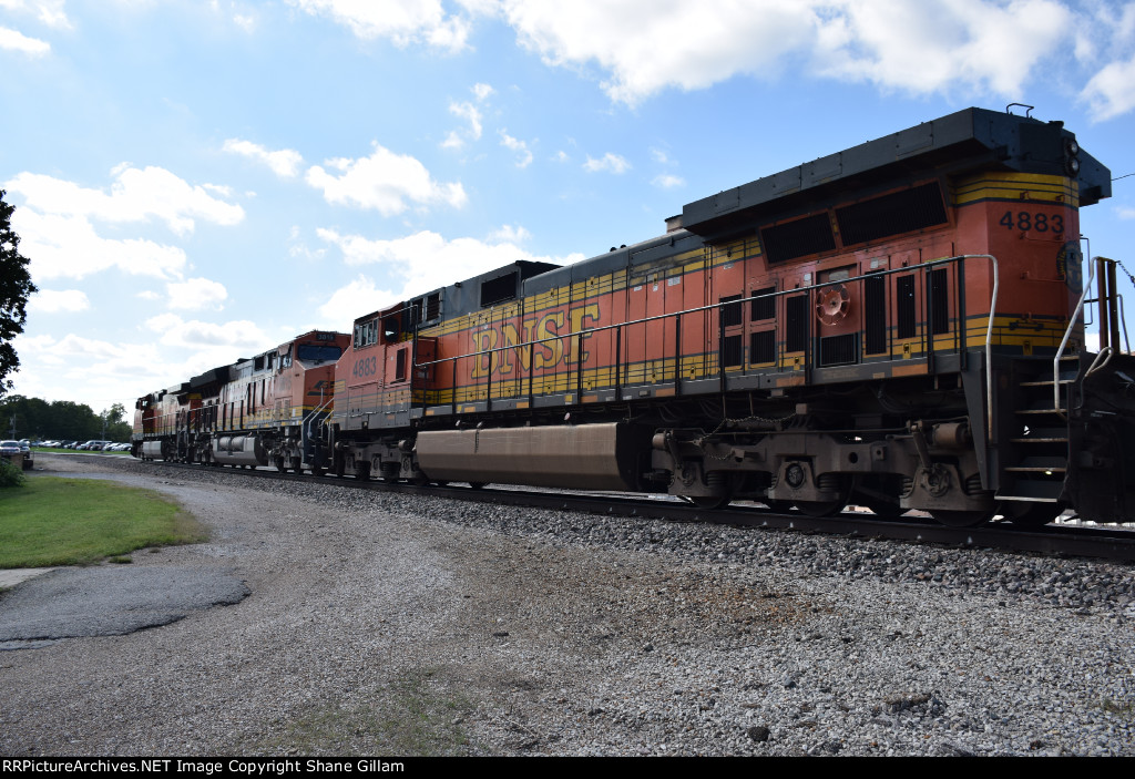 BNSF 4833