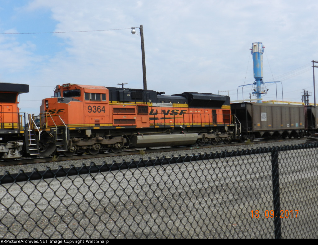 BNSF 9364