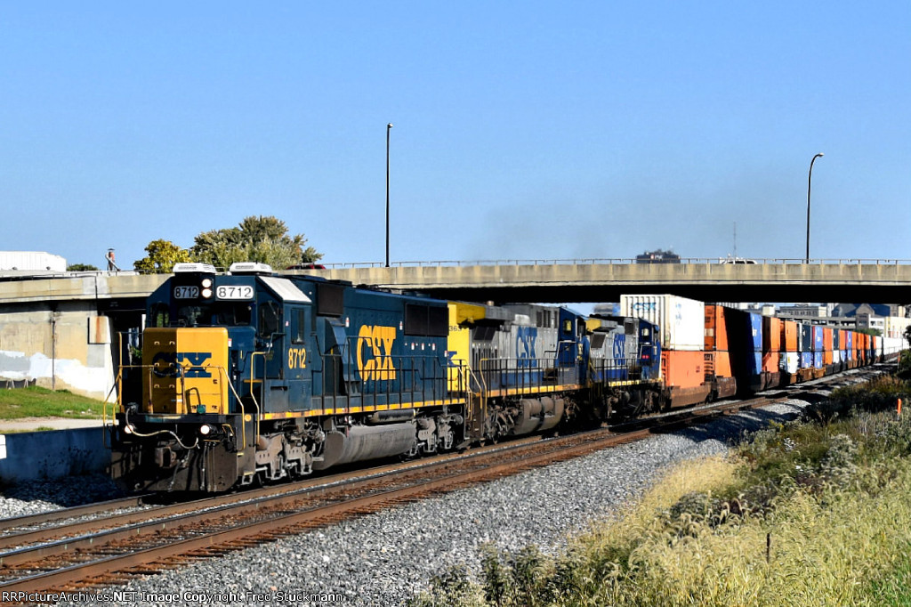 CSX 8712