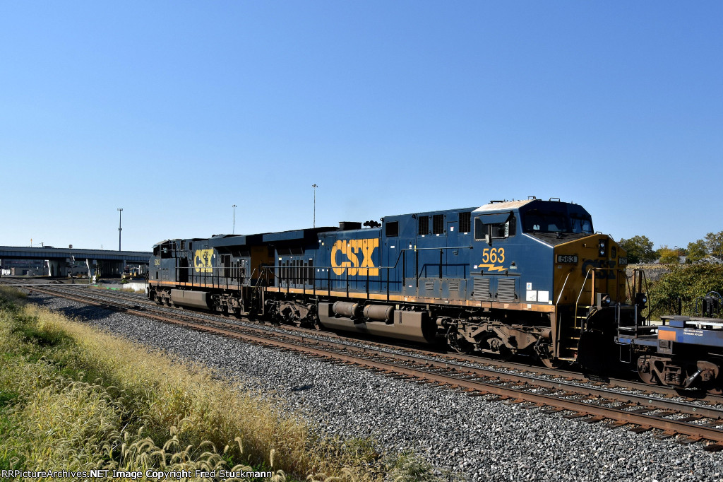 CSX 563