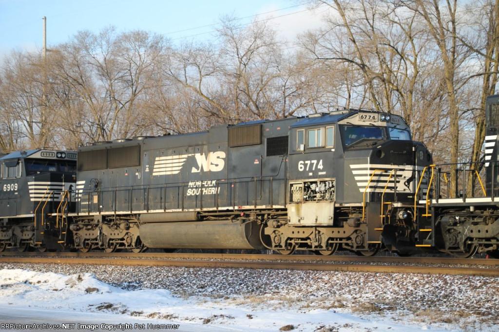 NS 6774