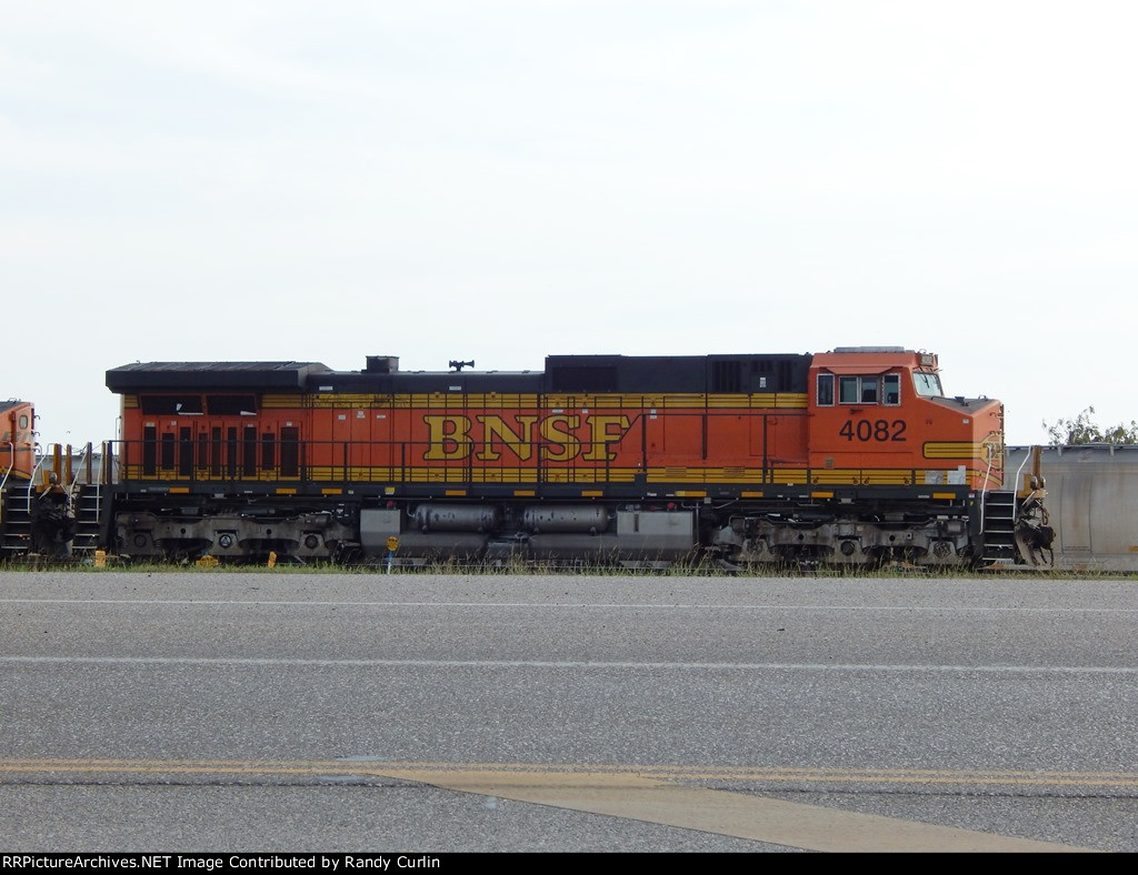 BNSF 4082