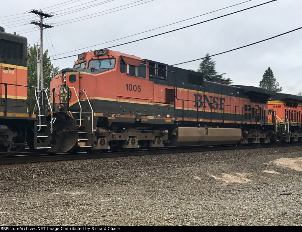 BNSF 1005