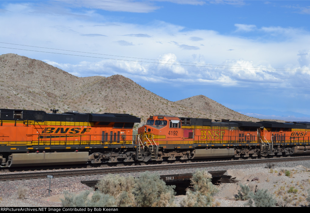 BNSF 4192