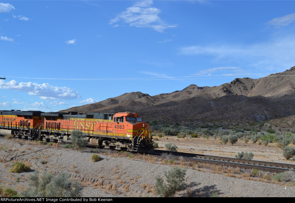 BNSF 4863