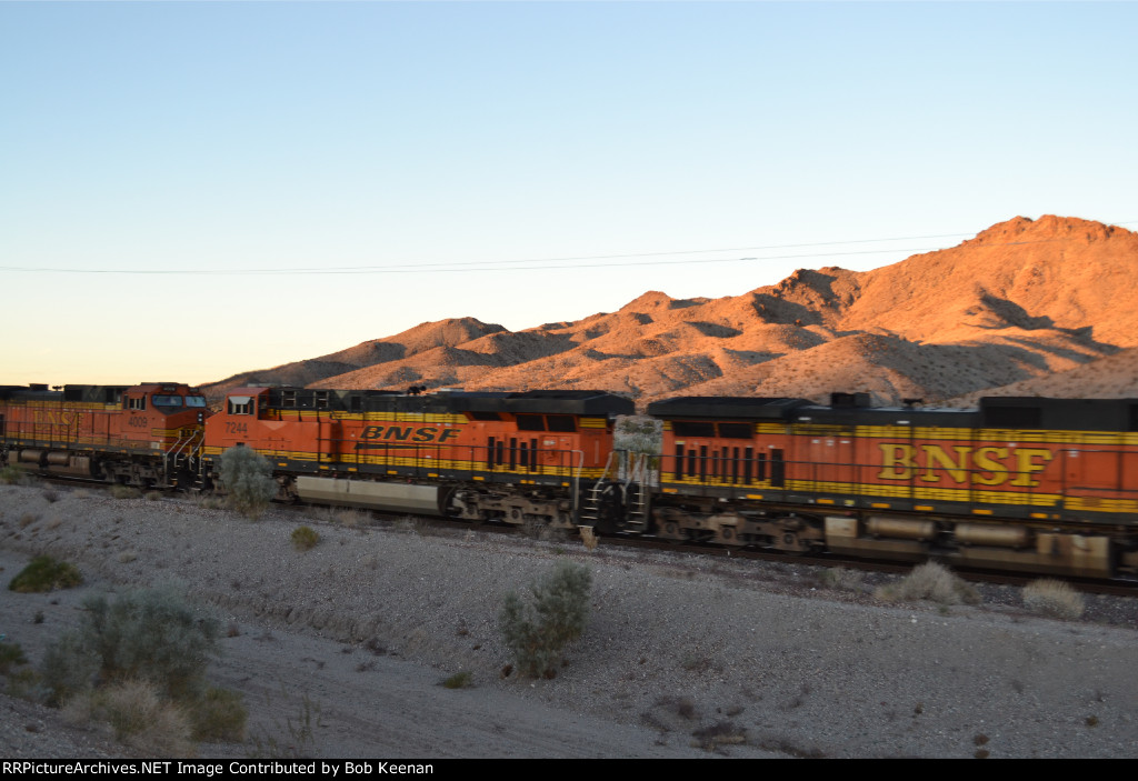 BNSF 7244