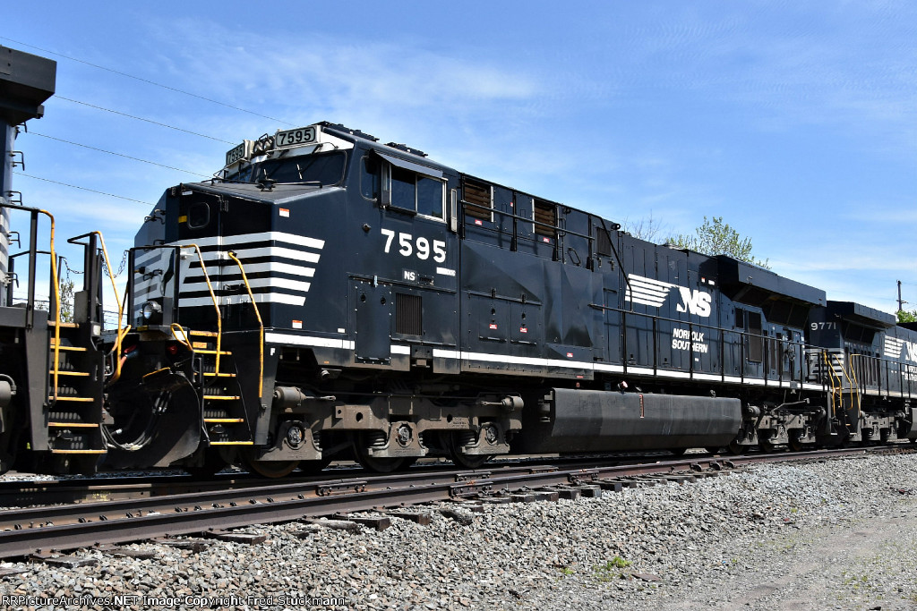 NS 7595