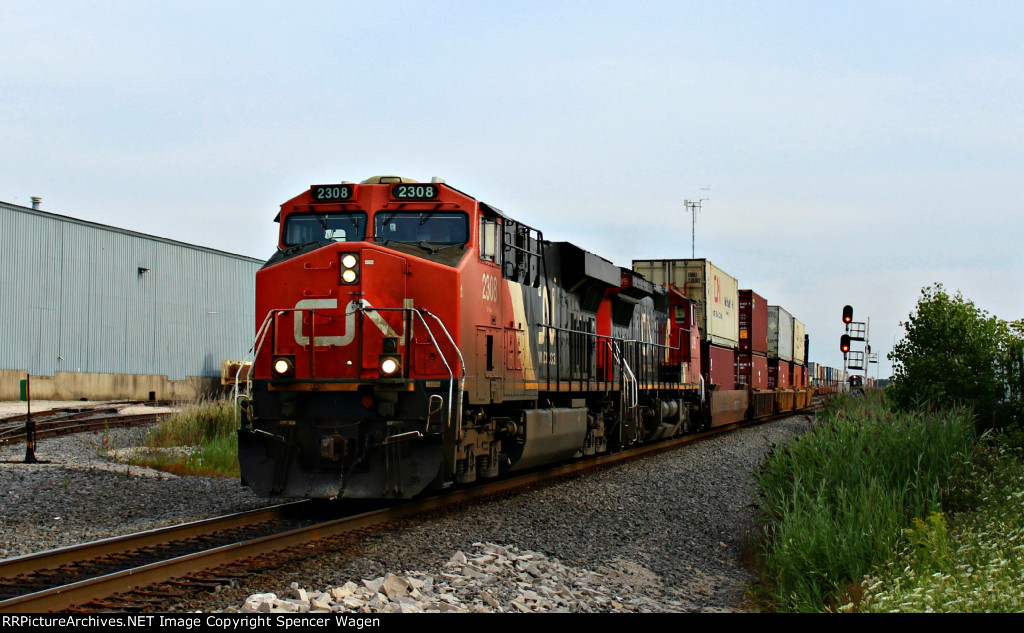 CN 2308