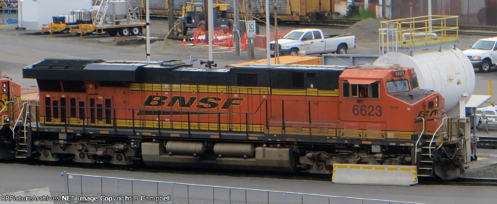 BNSF 6623