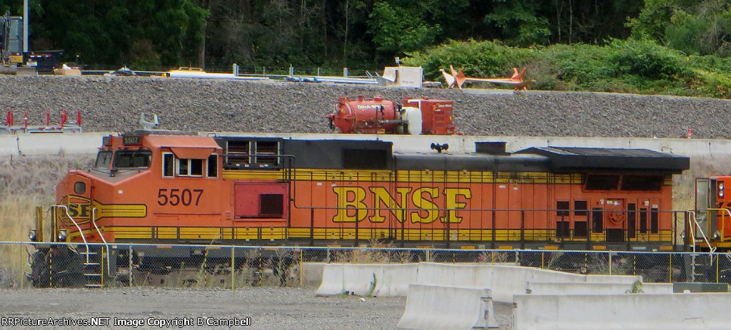 BNSF 5507
