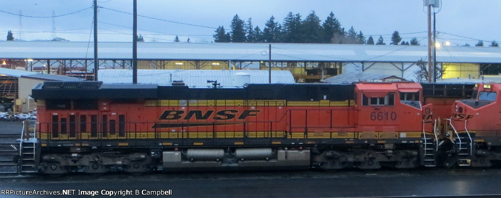 BNSF 6610