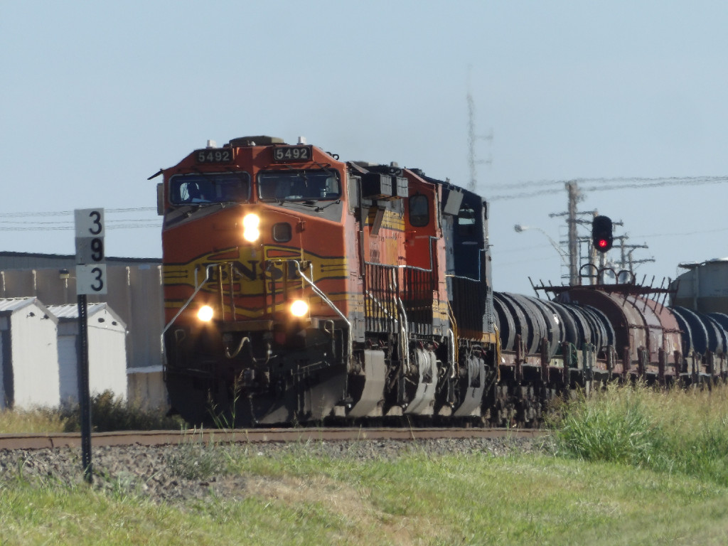 BNSF C44-9W 5492