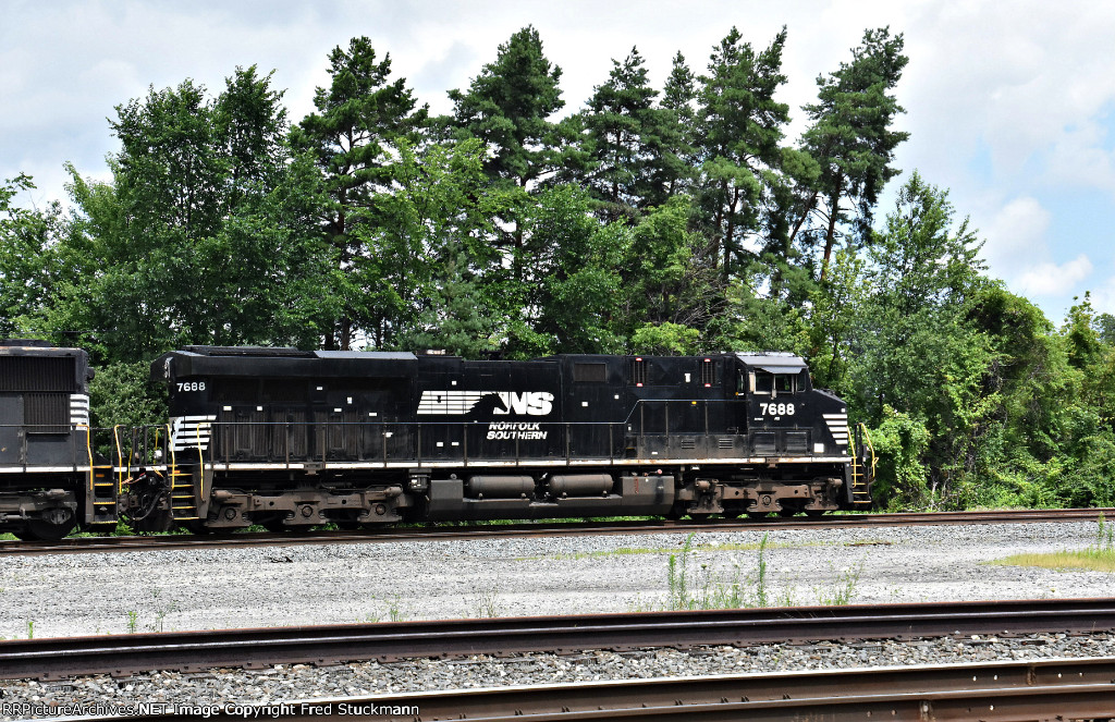 NS 7688