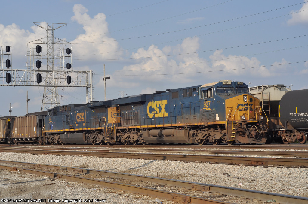 CSXT 927 On CSX T 700 Southbound