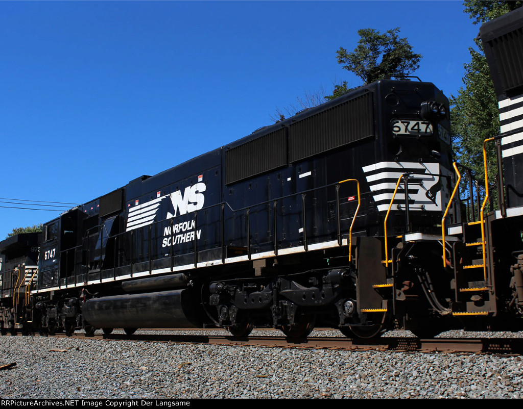 NS 6747
