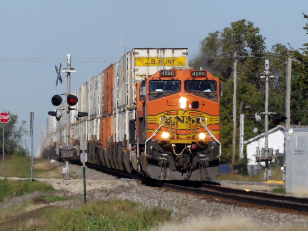 BNSF C44-9W 4690