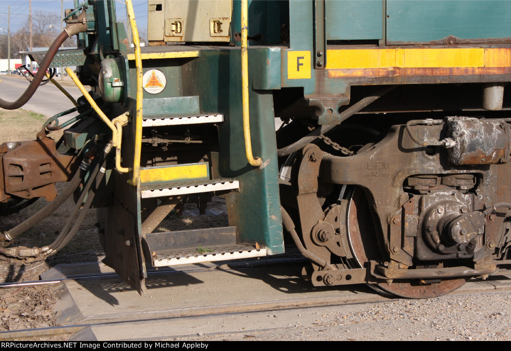 Pilot damage on BAYL 3019.