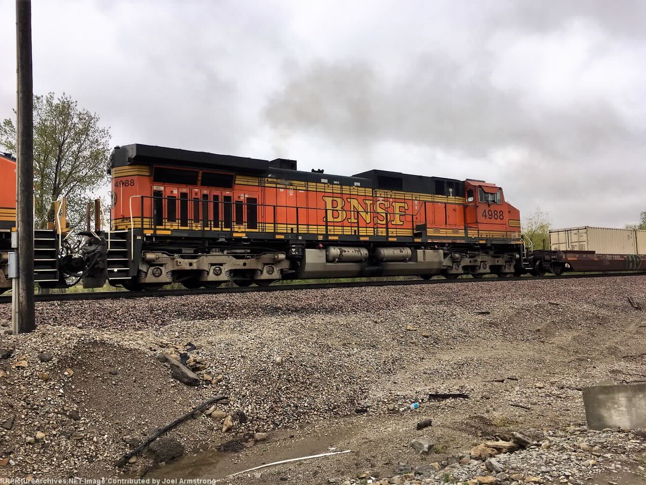 BNSF 4988