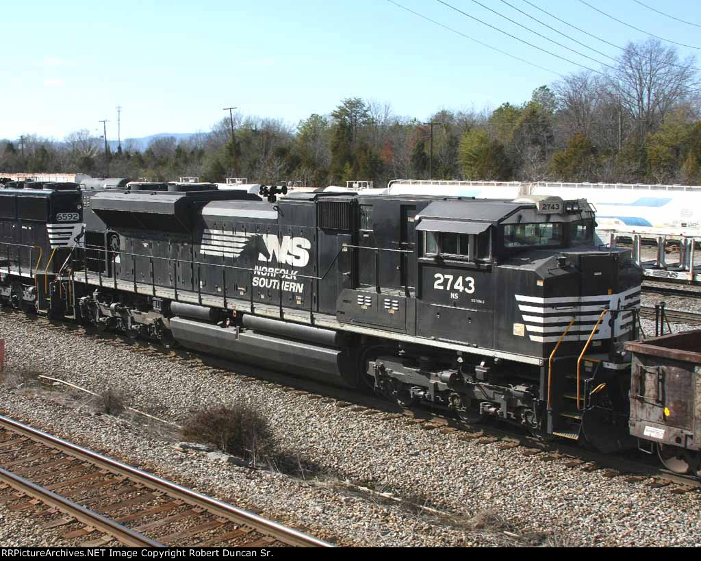 NS 2743