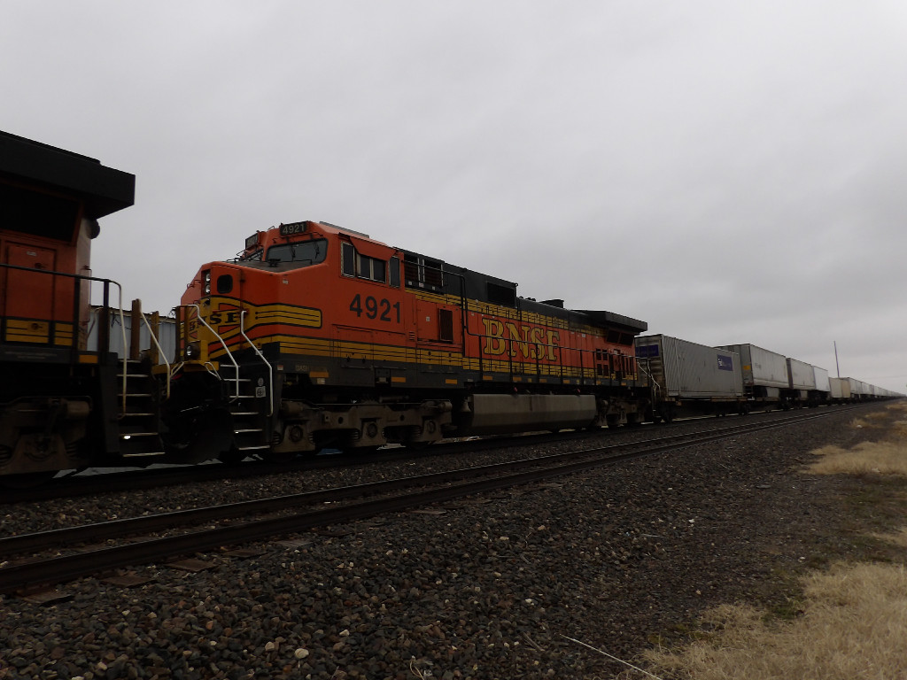 BNSF C44-9W 4921